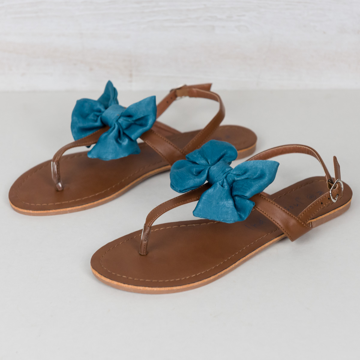 Bow Sandal - Cracker Barrel