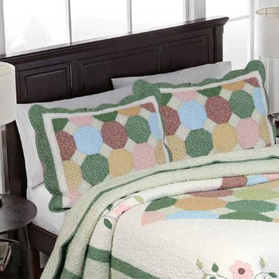 Quilts and Bedding - Cracker Barrel