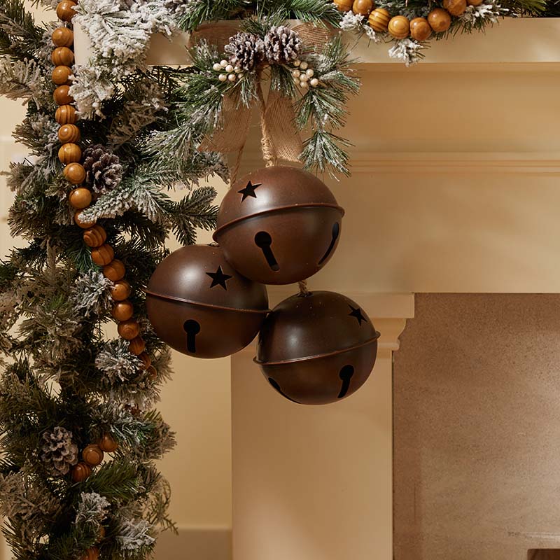 Hanging Bell Cluster - Cracker Barrel