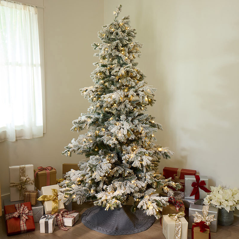 7.5' Prelit Quick Connect Flocked Tree - Cracker Barrel