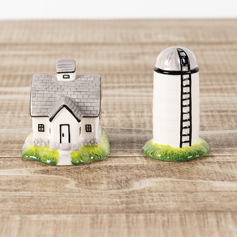 Barn And Silo Salt and Pepper Set - Cracker Barrel
