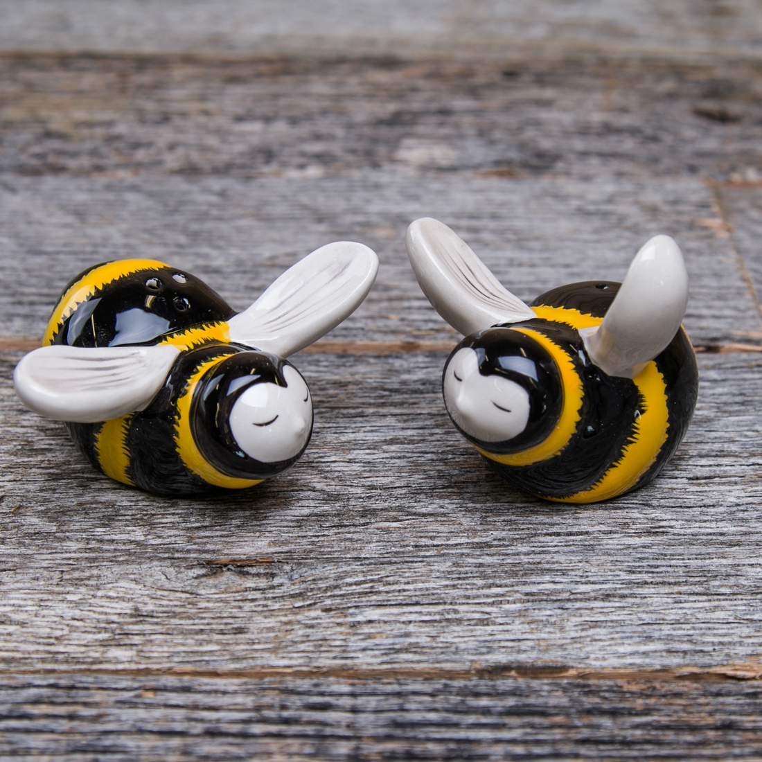 Bee Salt and Pepper Shaker Set - Cracker Barrel