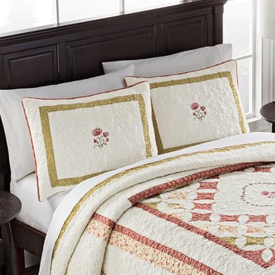 Quilts and Bedding - Cracker Barrel Old Country Store