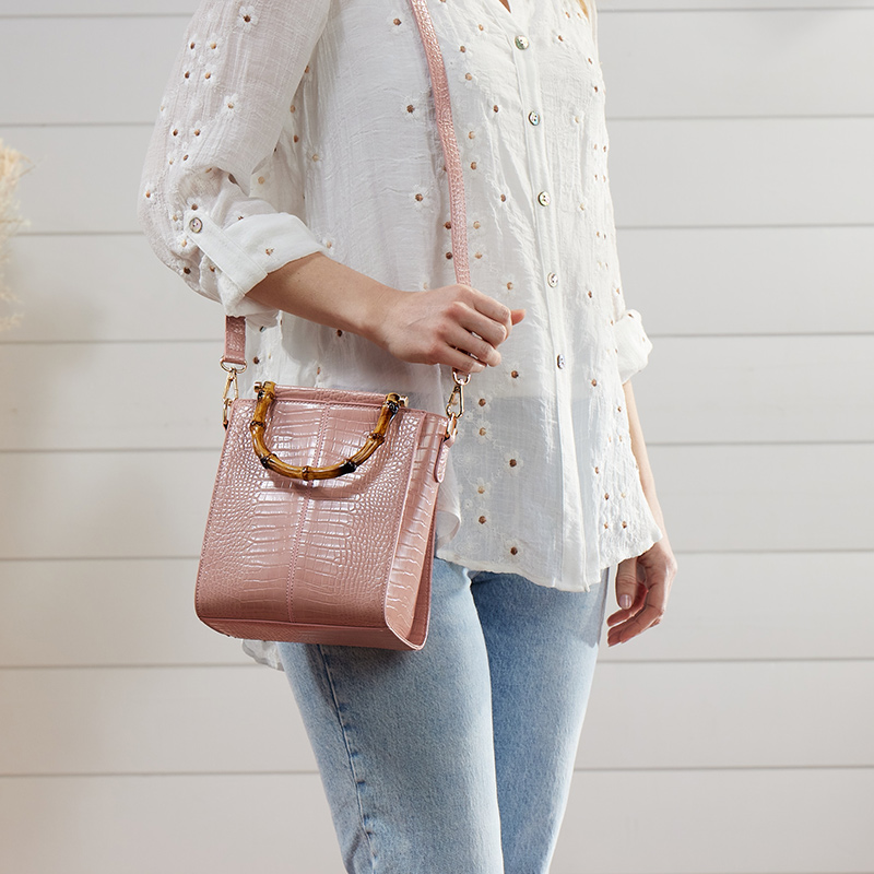 Women's Clothing & Accessories - Cracker Barrel